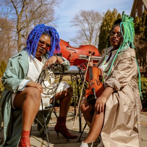 SISTASTRINGS – Performing Live Revue